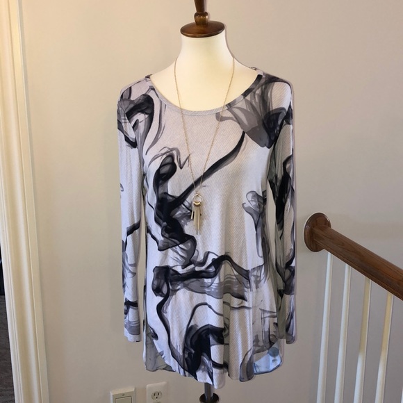Soma | Tops | Soma Hilow Long Sleeve Tunic In Graphic Pattern | Poshmark